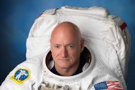Astronaut Scott Kelly Grew 2 Inches in Space and Aged Less Than People ...